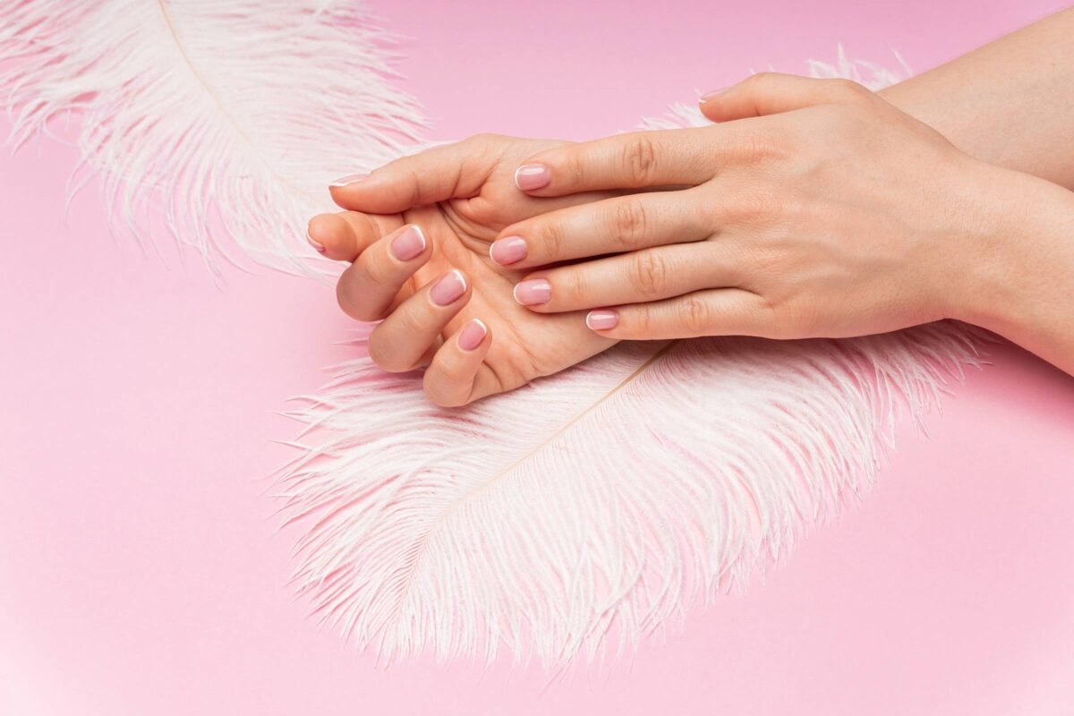 Manicure - Lavish Spa 387